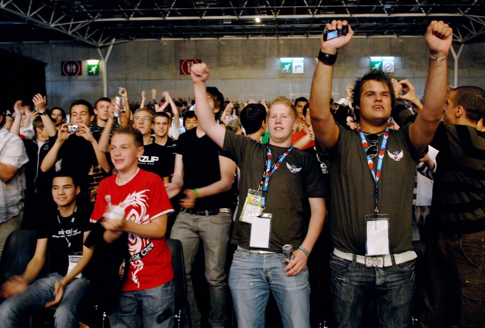 Fixing the Earnings Gap in Professional Gaming