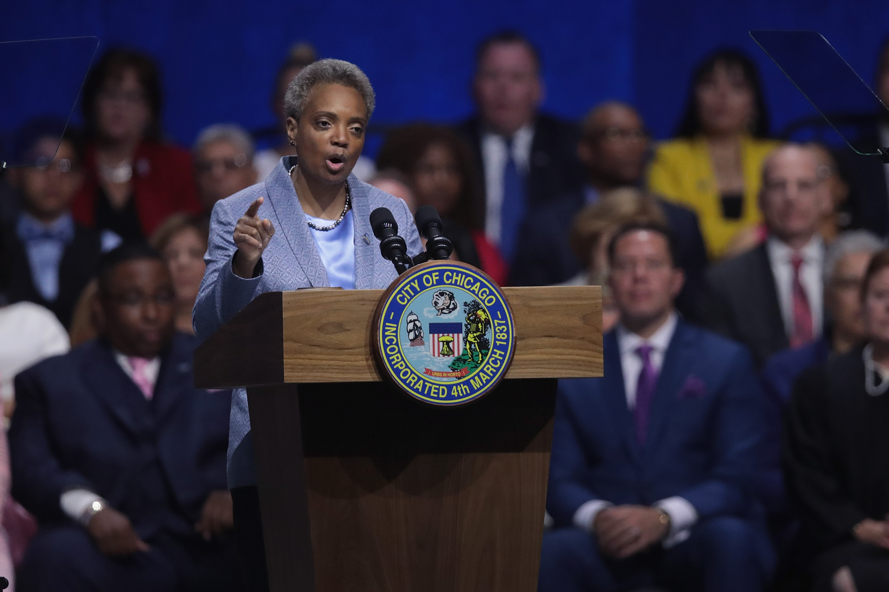 Viewfinder: Lori Lightfoot Is Sworn in as Chicago's First Female ...