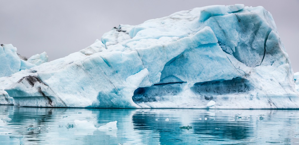 How Giant Icebergs Can Help Fight Climate Change - Pacific Standard